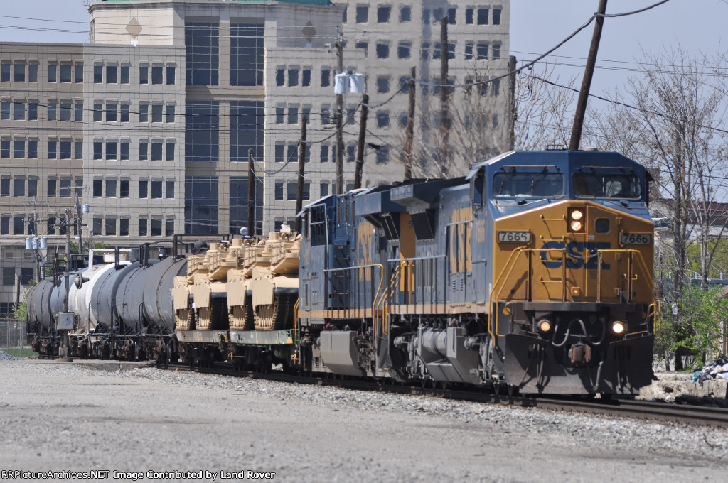 CSXT 7666 On CSX Q 501